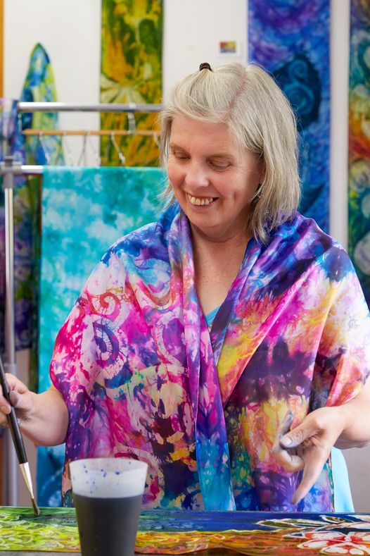 A video of Louise in Swallow Studios – Louise Loughman Artist